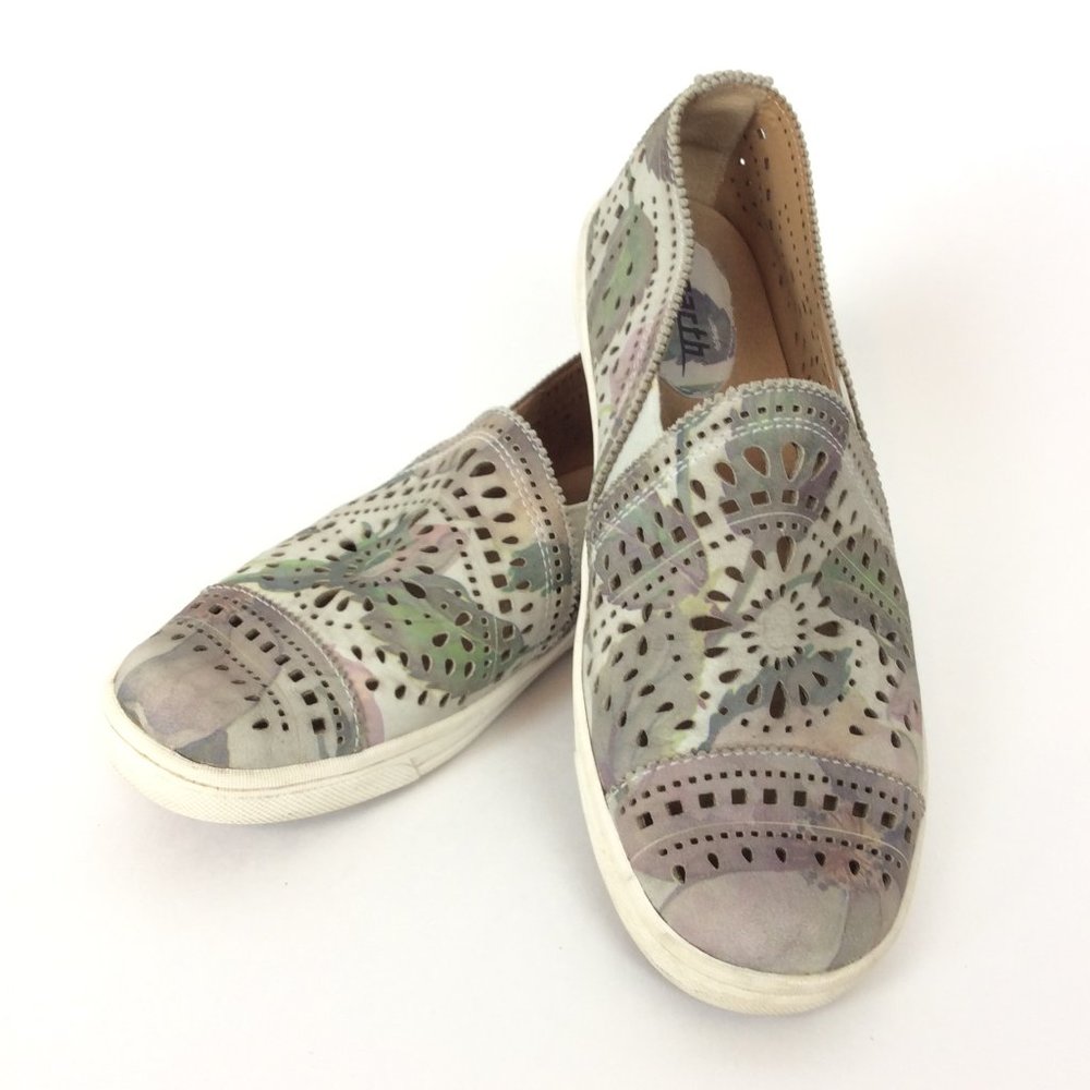 Kalso Earth Flower Leaf Print Laser Cut Slip Ons - Gem